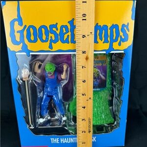 Toys | Goosebumps The Haunted Mask Action Figure 11 Trick Or Treat ...